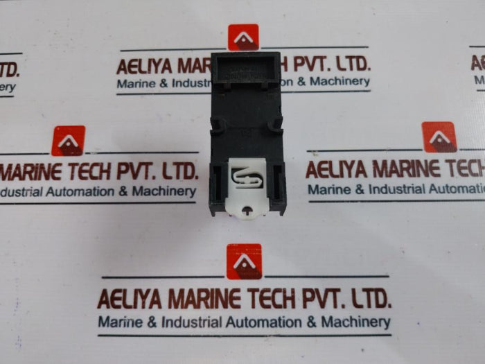 Koino Kh-103-4Cl Relay With Base 250Vac 7A – Aeliya Marine