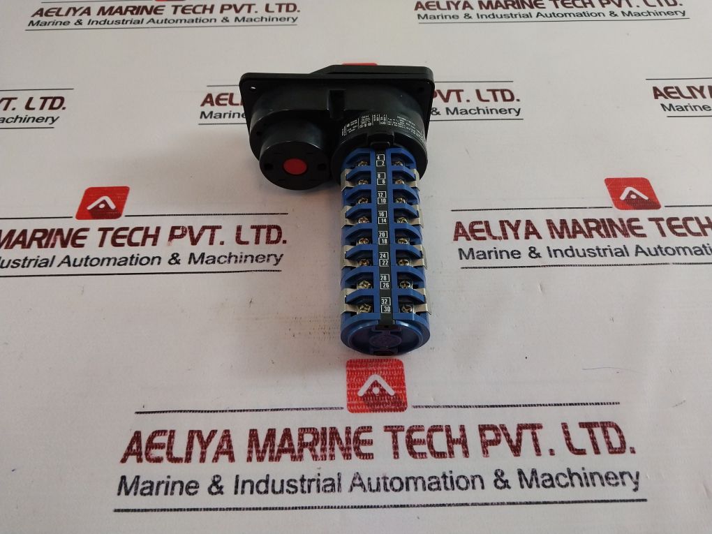 Kraus & Naimer C18 Rotary Switch 20Amp 600Vac A372 – Aeliya Marine