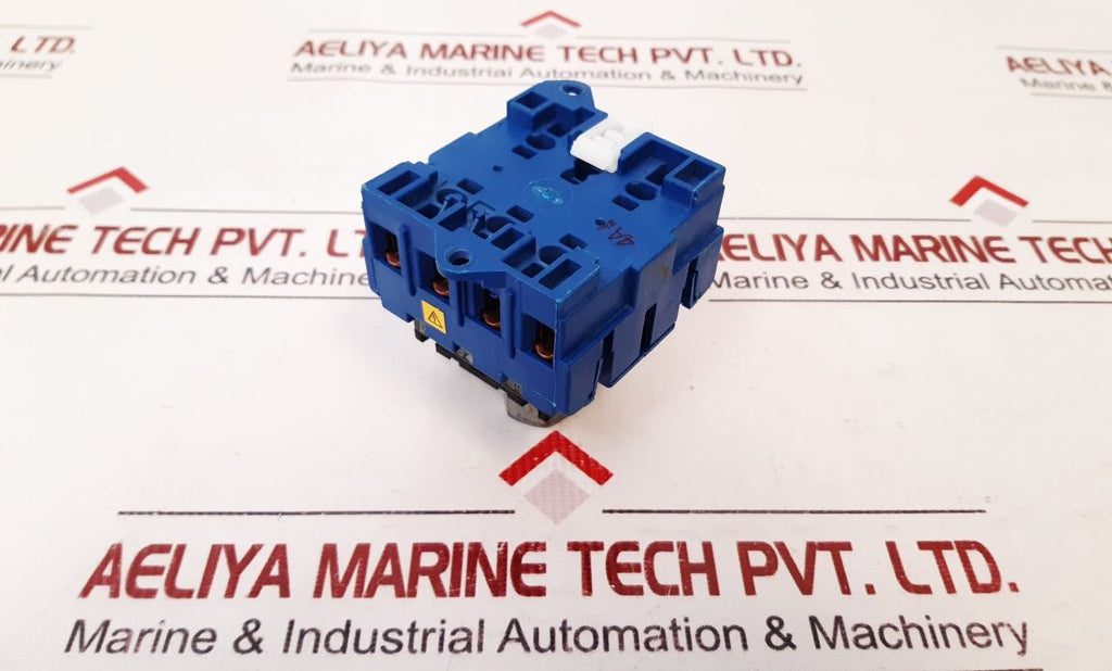 Kraus & Naimer Kg64 Disconnect Switch – Aeliya Marine
