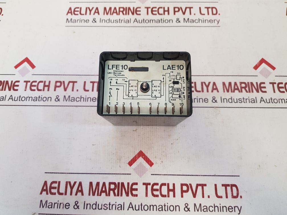 Landis & Gyr Lfe10-110V Flame Detector Relay – Aeliya Marine