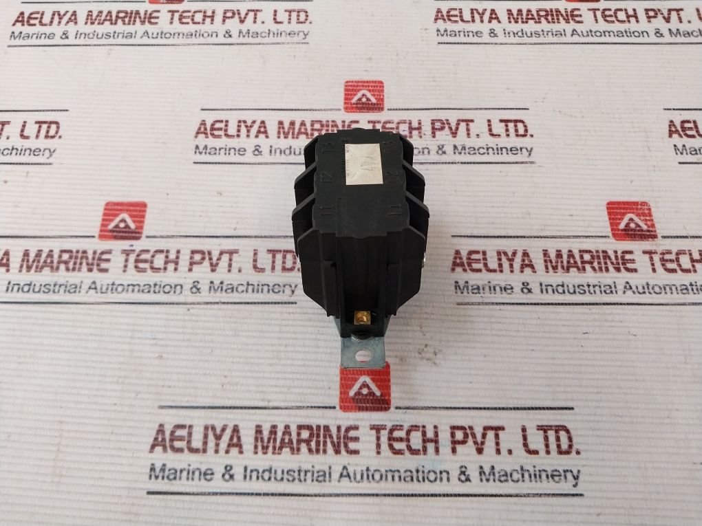 Legrand 7803 Manual Motor Controller Switch 3-phase 30A 600V Ac Max ...