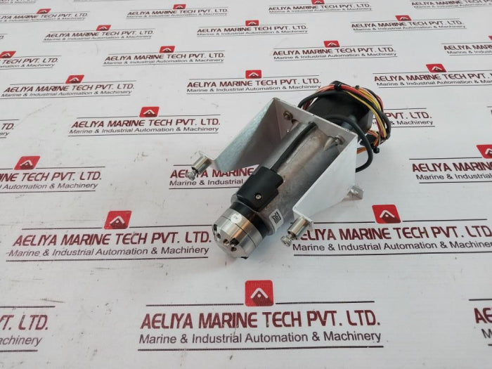 Lin Engineering 4118L-03E-02R0 Stepping Motor Rv500-100 Nas834-131 Rev ...