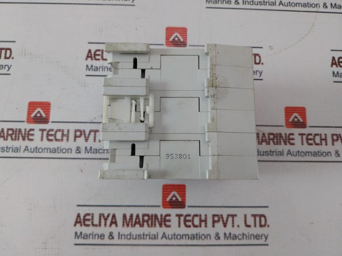 Lindner 4863.06304 Disconnect Fuse Switch 63A-440V 50Hz Ac22 – Aeliya ...