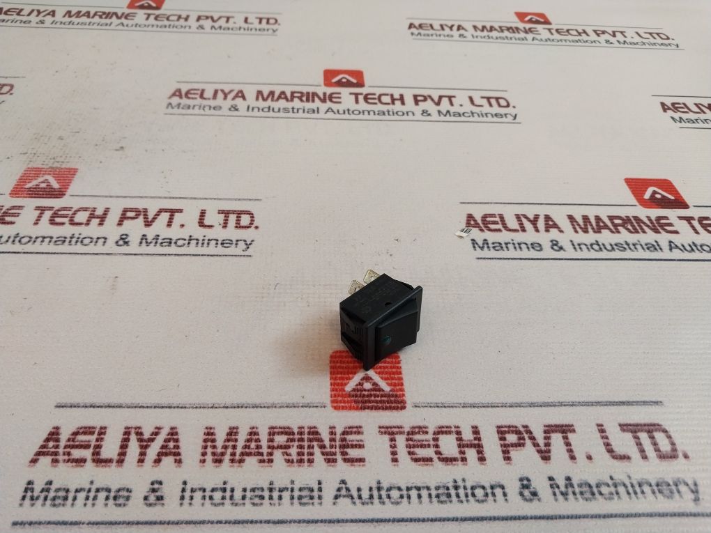 Lot Of 5X Arcolectric C1553Pl Rocking Switch – Aeliya Marine