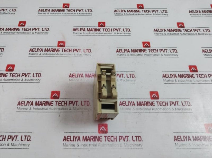 Lutze Lp 3-9-0,5 Variocompact Relay Module 400V 0.5A Max – Aeliya Marine