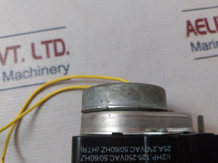 Mallory M451 Timer Switch 124025 25A 250Vac 50/60Hz – Aeliya Marine