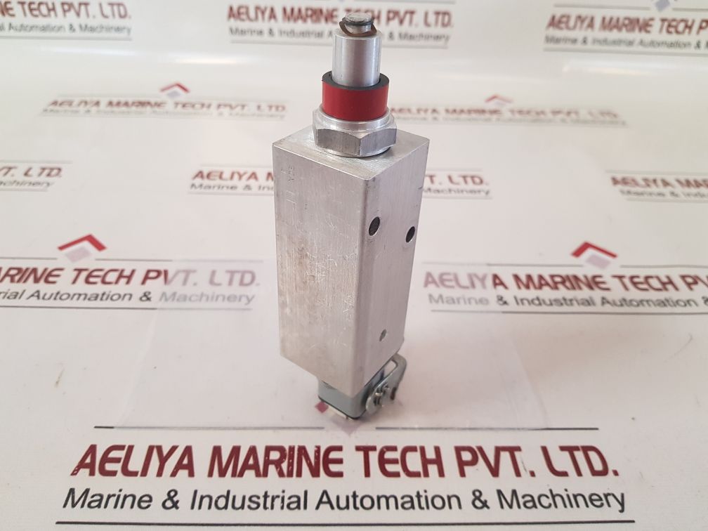 Mann Filter 59 000 60 572 Maintenance Switch – Aeliya Marine