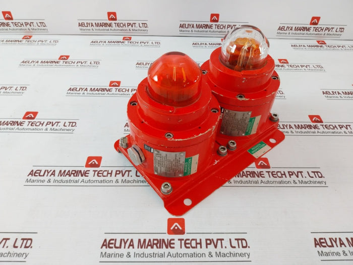 Medc Sm87Hxb Xenon Beacon Range 24V Dc 0.393A Baseefa03Atex0222 60K ...