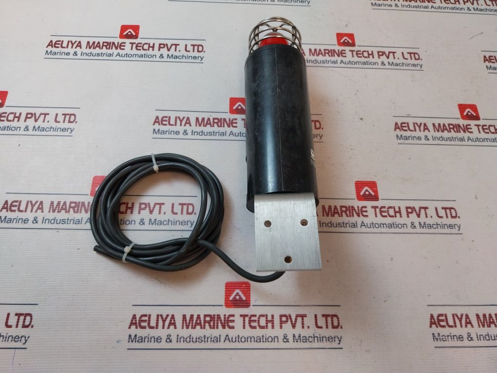Medc Xb9 Joule Xenon Beacons 24 Dc – Aeliya Marine