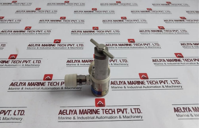 Medireg 200Bar Medical Oxygen Regulator Unitor 0-315Bar – Aeliya Marine