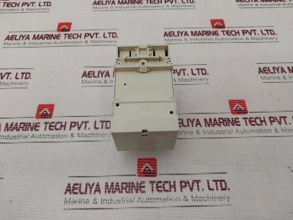 Merlin Gerin 15365 Time Switch 230V 50-60Hz – Aeliya Marine