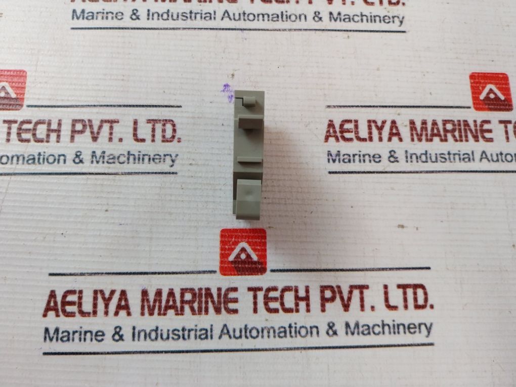 Merlin Gerin 33170 Acb Auxiliary 1 Carriage Switch Circuit Breaker Acc ...