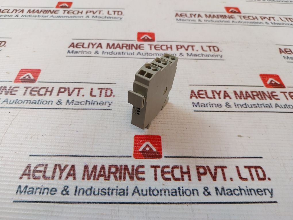 Merlin Gerin 33170 Acb Auxiliary 1 Carriage Switch Circuit Breaker Acc ...