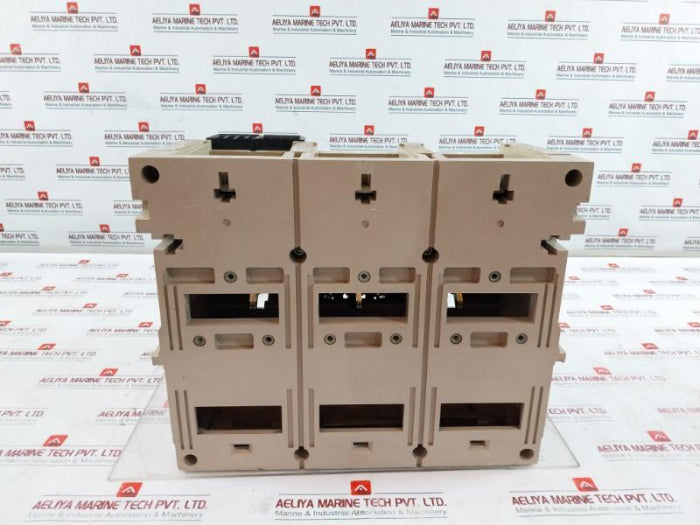Merlin Gerin 3 Pole Masterpact Air Circuit Breaker Switch Acb Capacity ...