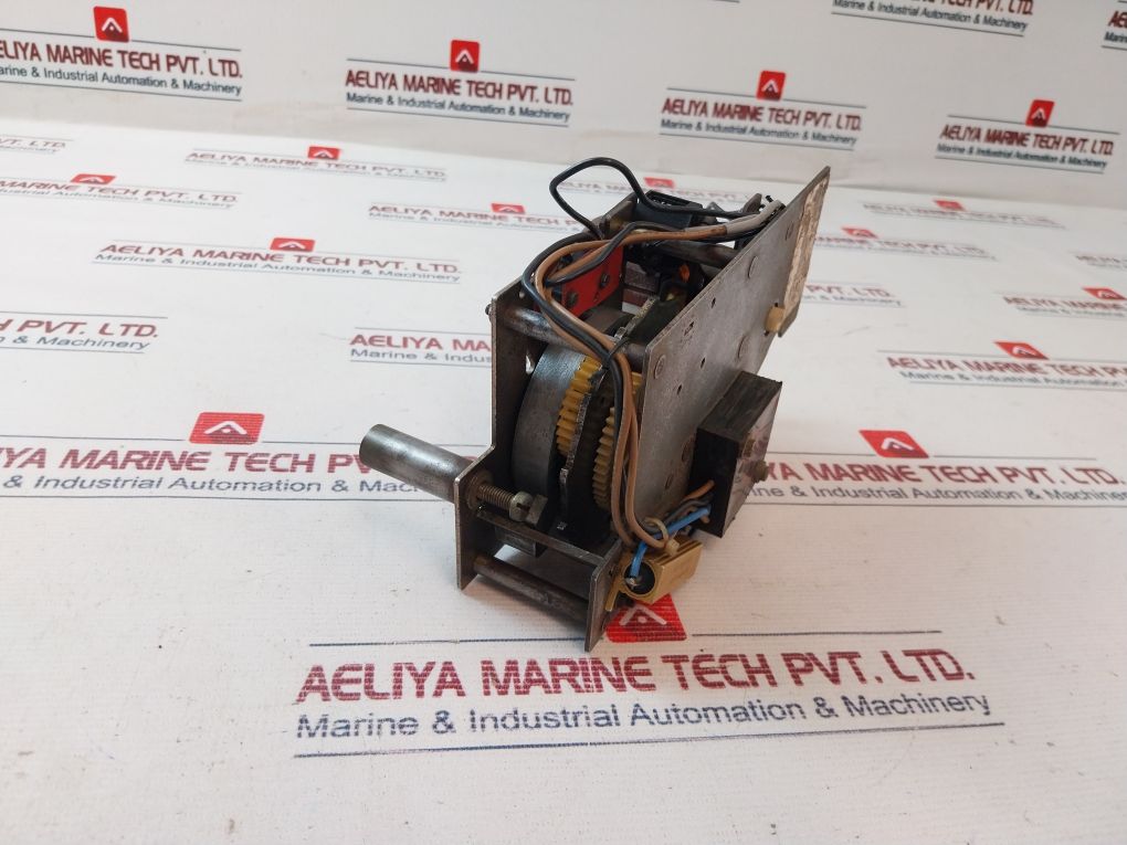 Merlin Gerin 685768 Mch-m Motor Mechanism – Aeliya Marine