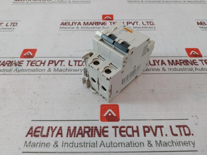 Merlin Gerin C60H Circuit Breaker C6, 3303430249856 400V 415V 3A 130V ...