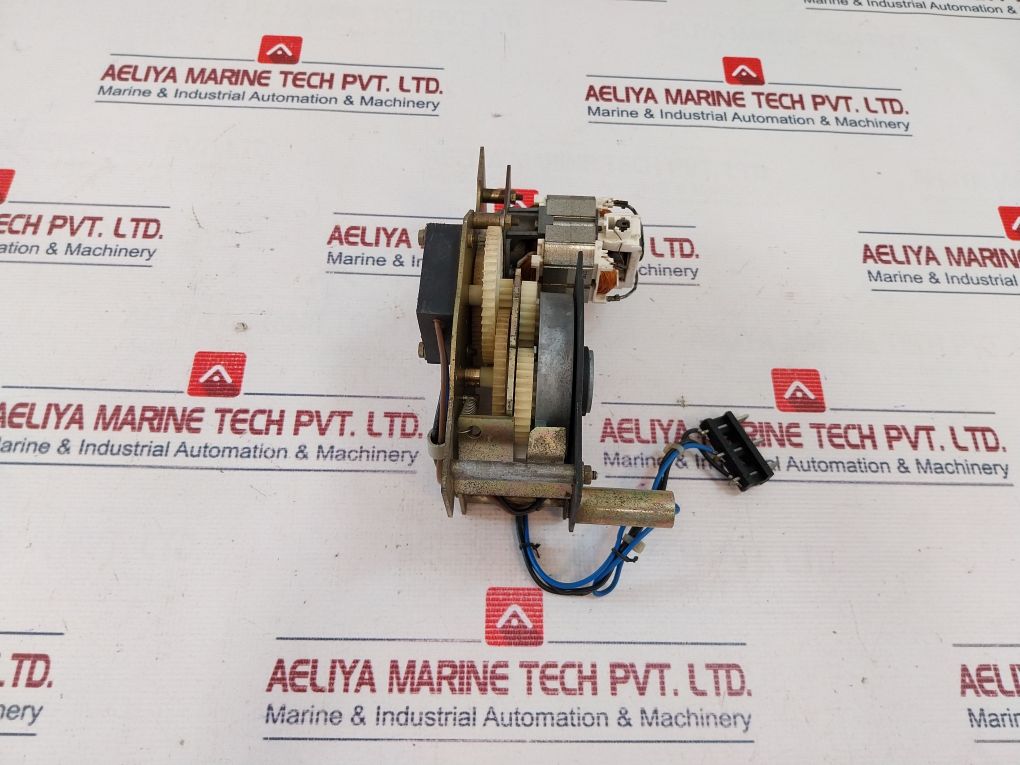 Merlin Gerin Mch-m Motor Mechanism – Aeliya Marine