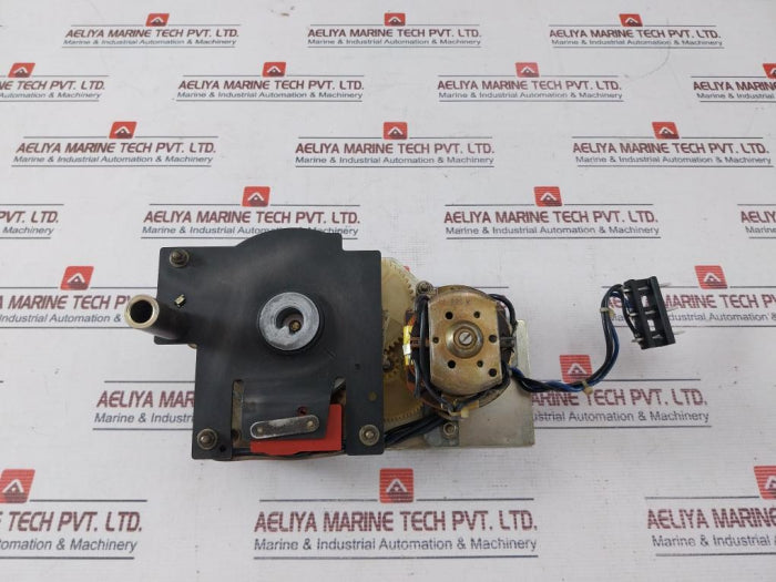 Merlin Gerin Mch-m Motor Mechanism 240V-60Hz-180Va 10A At 240V Ac 685 ...