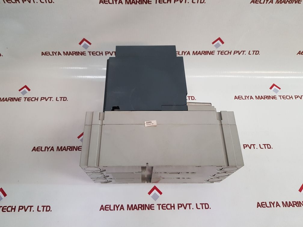 Merlin Gerin Ns630 Na Compact Circuit Breaker – Aeliya Marine