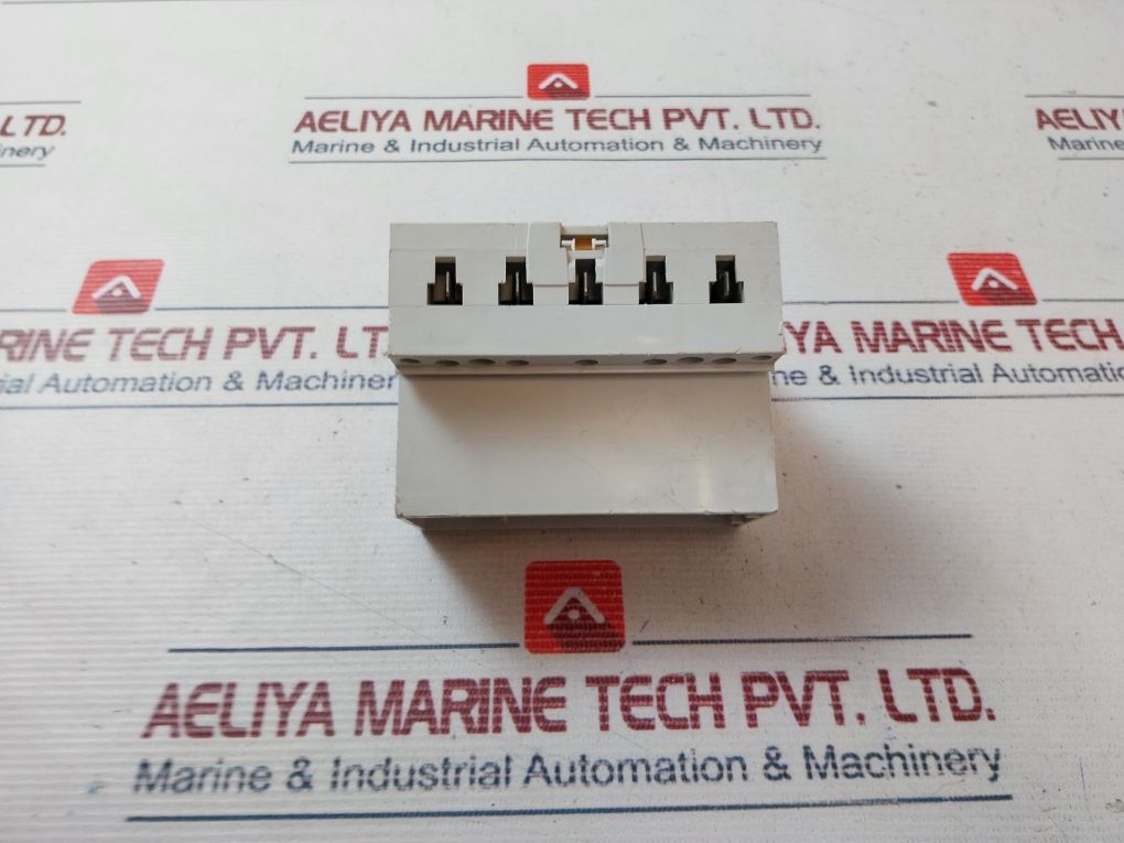 Merlin Gerin Tr9 Insulation Controller – Aeliya Marine