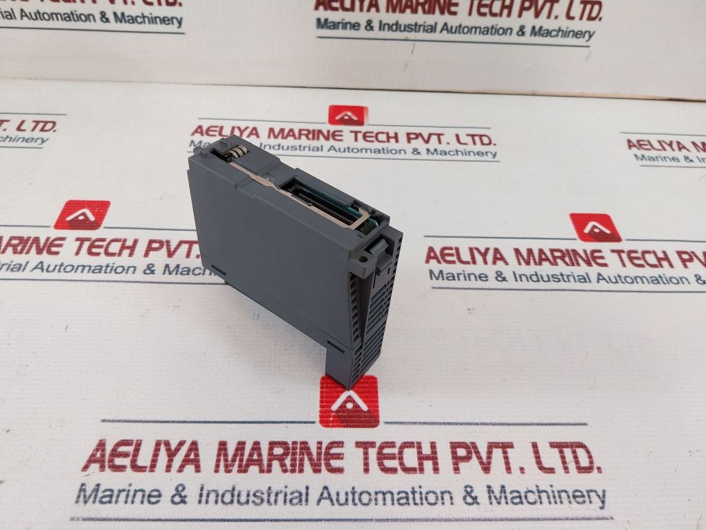 Mitsubishi Electric Qy40P Output Unit 12/24Vdc 0.1A – Aeliya Marine