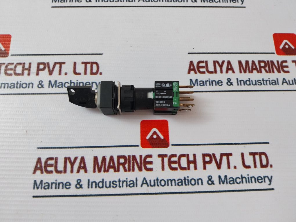 Moeller E10 Selector Switch Iec947/En6094 – Aeliya Marine