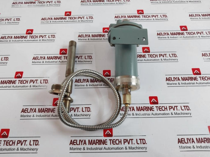 Moore Products 33A Nullmatic Thermometer Temperature Transmitter ...