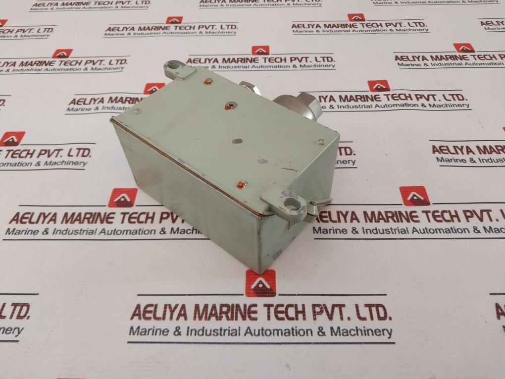 Nakakita Seisakusho Ns-9-3 Pressure Switch 5A – Aeliya Marine