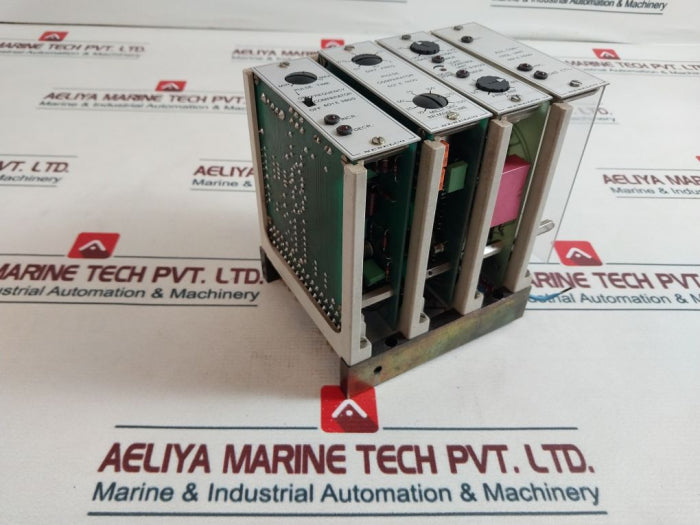 Neselco 601 E 3800 Frequency Comparator Set – Aeliya Marine
