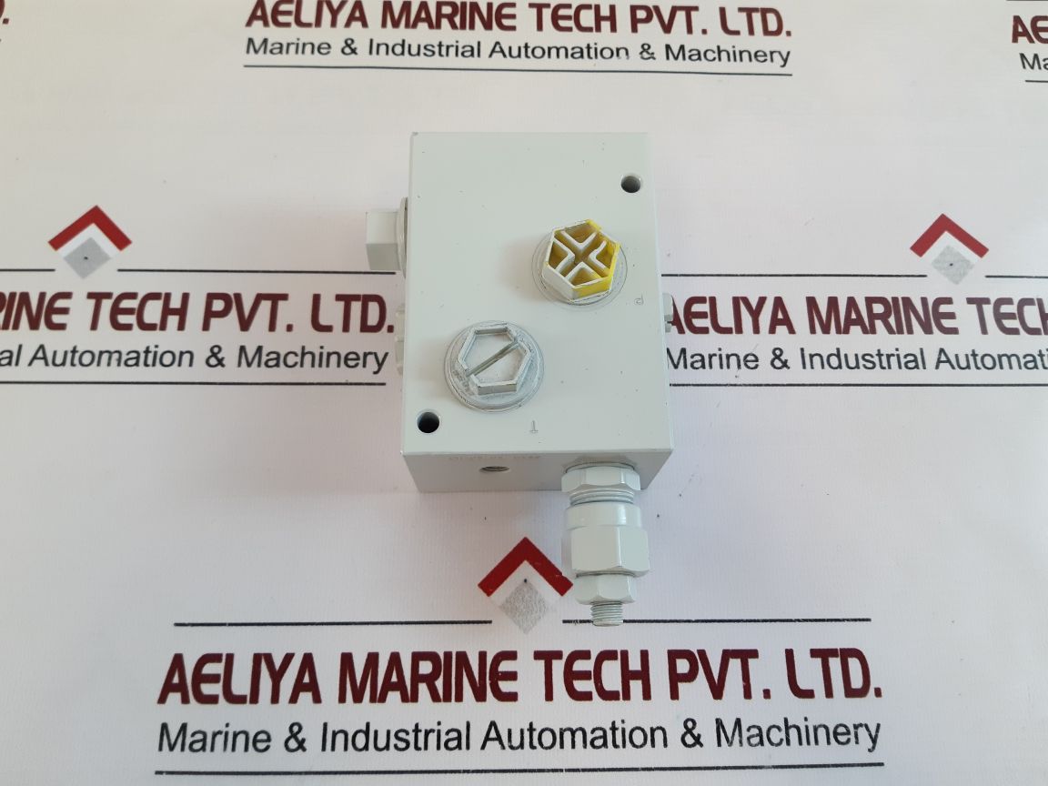 Oil Control EM-VS30-VDA-F6-20 Hydraulic Valve Unit – Aeliya Marine