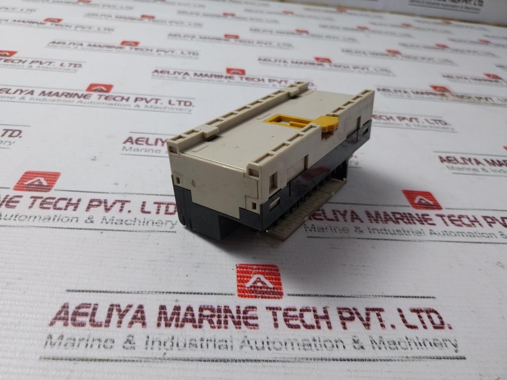 Omron Drt2-id16 Remote Terminal 24V Dc – Aeliya Marine