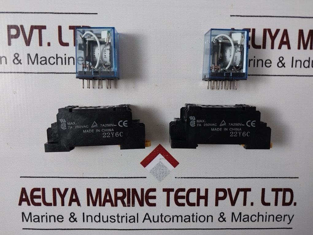 Omron My2N-j Relay With Pyf08A-e Socket 5A 250Vac – Aeliya Marine