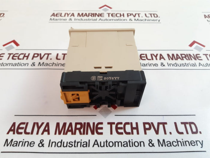 Omron Sao-q2N Current SensorÂ 50/60Hz – Aeliya Marine