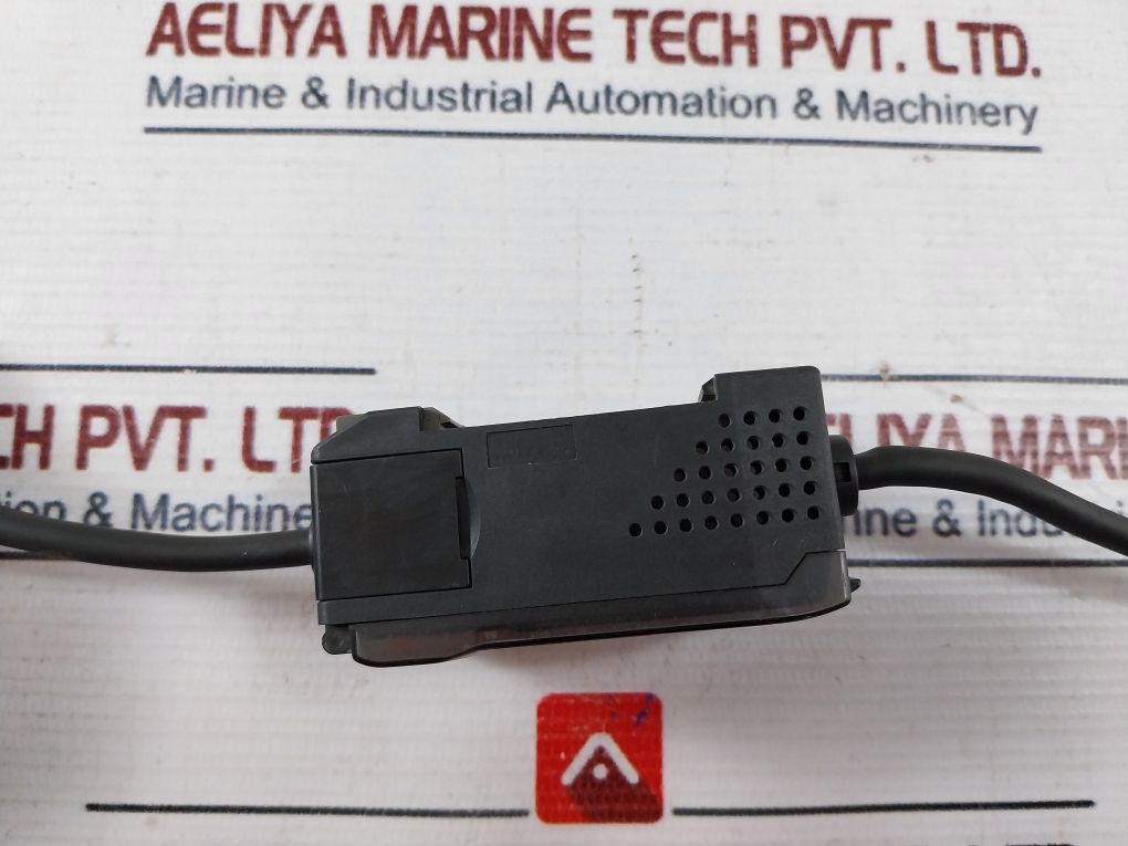 Omron Zx-lda11 Smart Sensor Laser Measurement Amplifier – Aeliya Marine