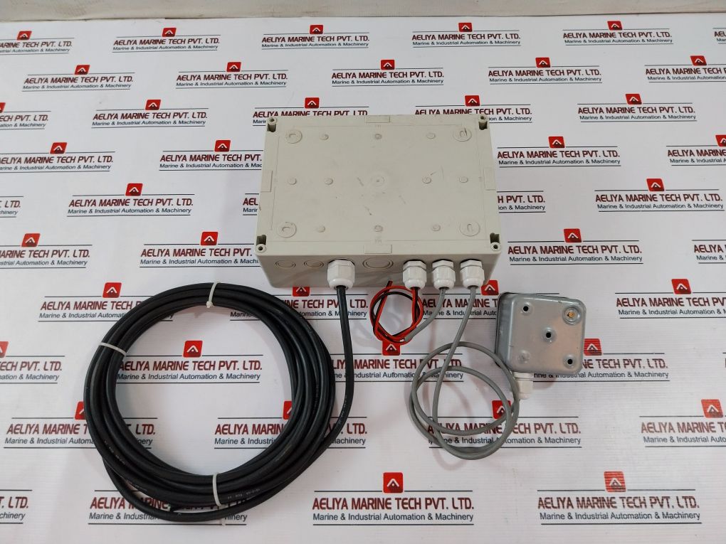 Orbcomm St6100-bxx Monitoring System With Cable 24Vdc Ip55 – Aeliya Marine