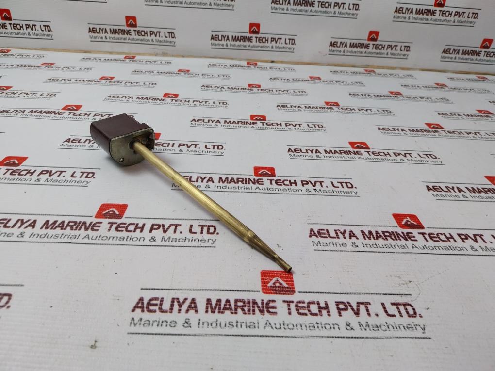 Pegler Sunvic Vk4254 Immersion Thermostat – Aeliya Marine