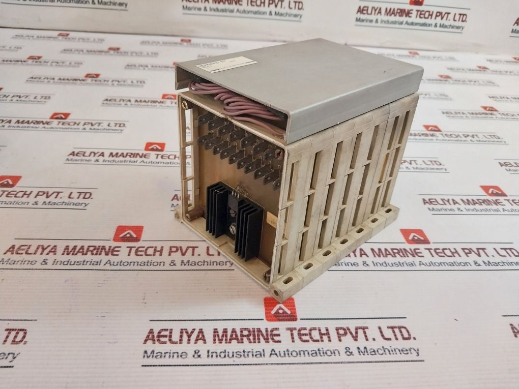 Reliance Electric Sfr 3000 Voltage Regulator 36V/50-60Hz – Aeliya Marine