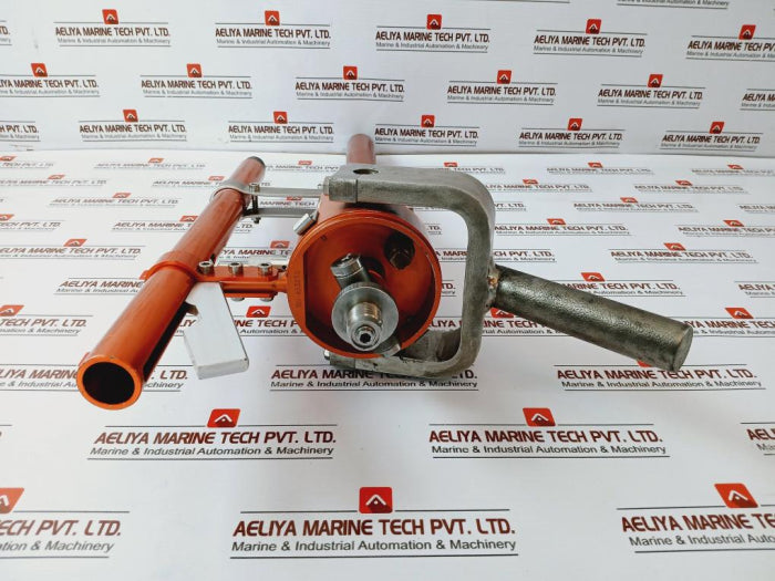 Restech Plt Pneumatic Line Thrower With Projectile 2101 – Aeliya Marine