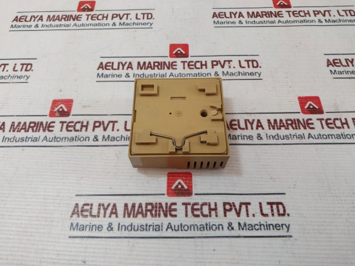 Rittal Sk 3110 Temperature Controller 5-55°C – Aeliya Marine