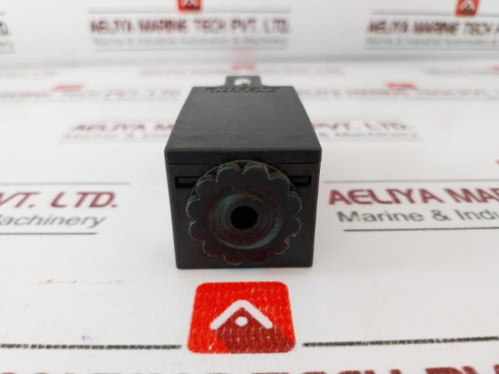 Rittal Sz 4127.010 Door-operated Pushbutton Switch Iec 60947-5-1 ...