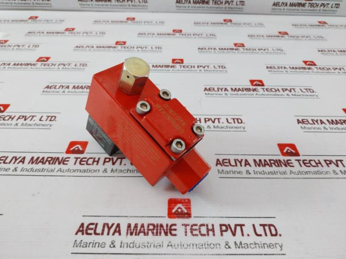 Rotex I-37 Fluid Control System 30125-3-2R Atm 0-4 Air – Aeliya Marine