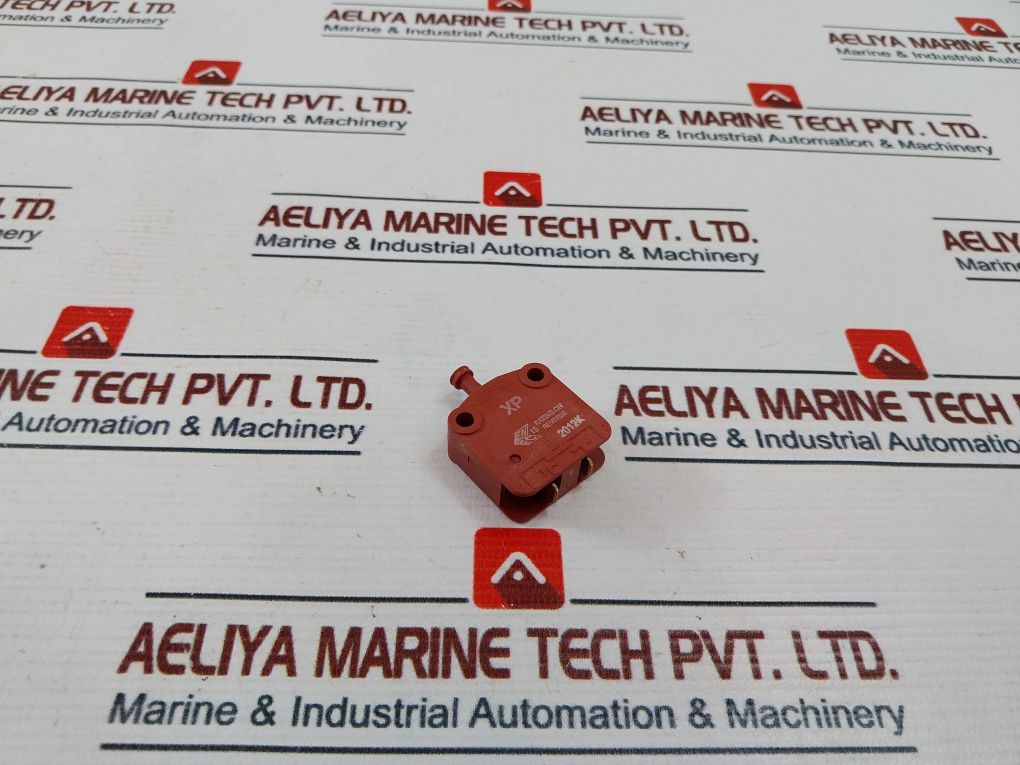 Saia 5E4 T85 Micro Switch – Aeliya Marine