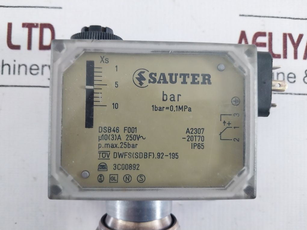 Sauter Dsb46 F001 Pressure Switch - IP65, 25 Bar Max – Aeliya Marine
