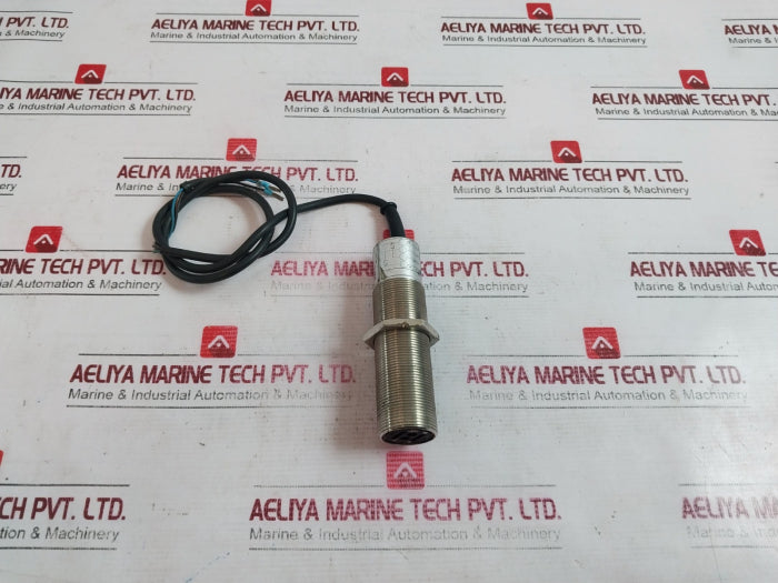 Schluter Fms 30-4 U Photo Sensor 10-30Vdc/47Ma – Aeliya Marine
