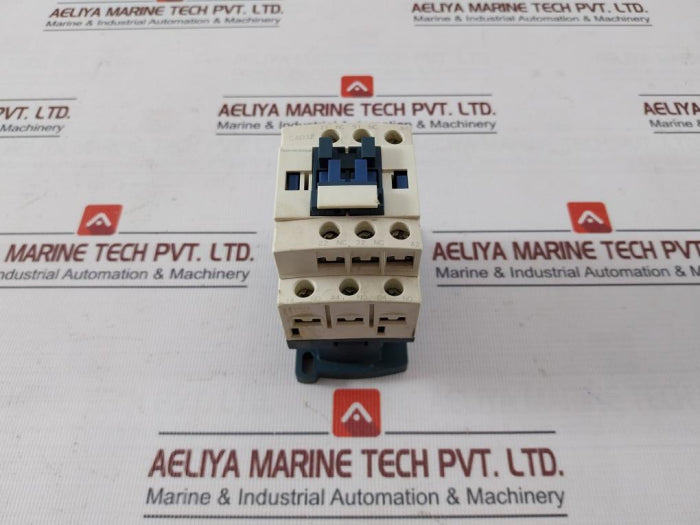 Schneider Electric Cad32 Tesys D Control Relay W/ Contactor Jis C 8201 ...