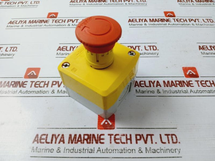 Schneider Electric Cm 12 Push Button Switch E-stop Unit Ith 10A A600-r ...