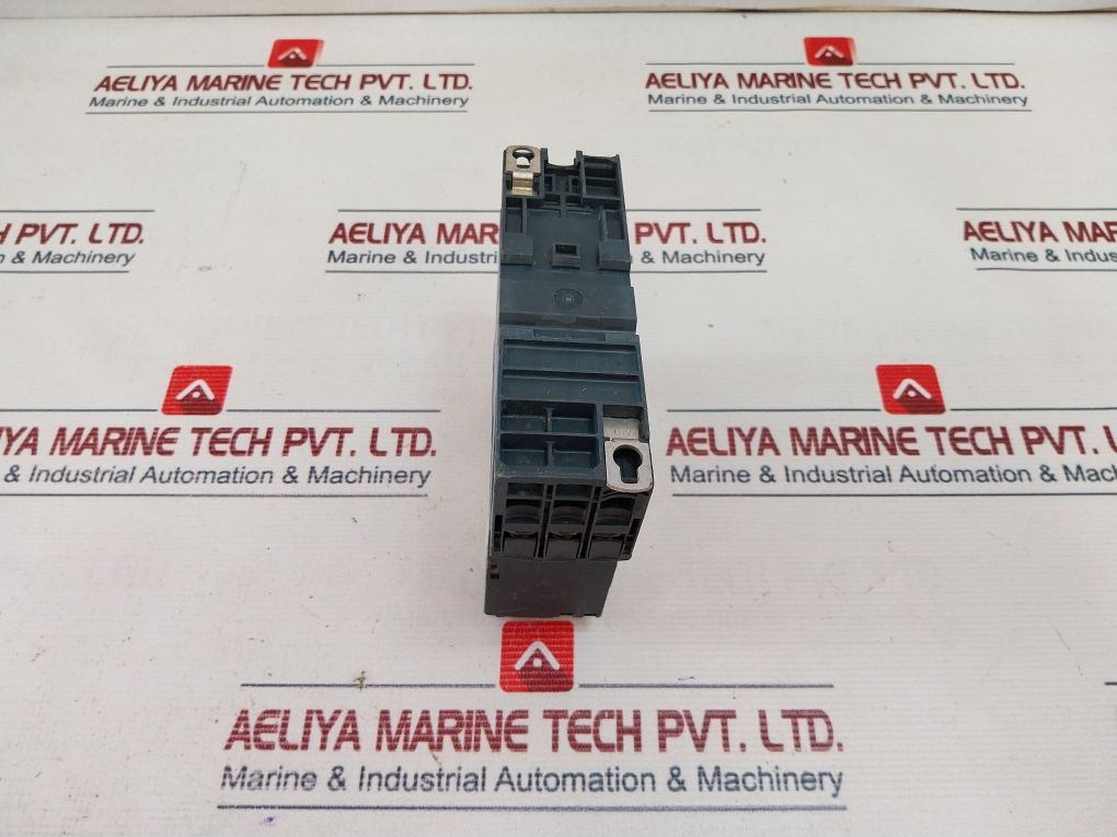 Schneider Electric Luca12Bl Motor Starter With Lua1C20 Auxiliary Conta ...