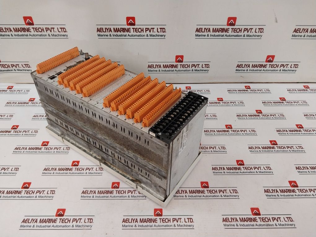 Schneider Electric Pacis C264 Modular And Compact Substation Controlle ...