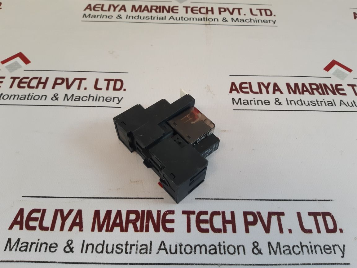 Schrack Pt570730 Relay With Socket 12A 300Vac – Aeliya Marine