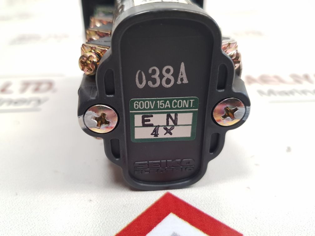 Seiko Electric En 4X Voltmeter – Aeliya Marine
